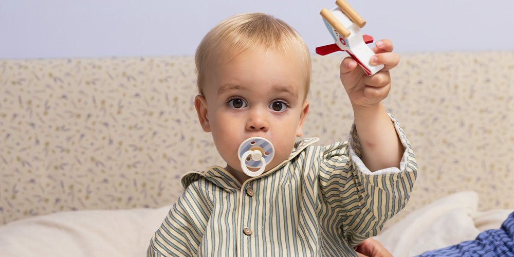 When and How to Wean a Baby Off Pacifiers | Gentle Tips from BIBS ...